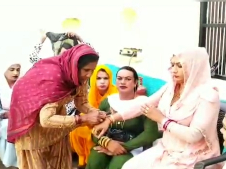 Mahendragarh - Village Bhagrana, eunuch community, marriage of poor girl, kanyadan | महेंद्रगढ़ ...