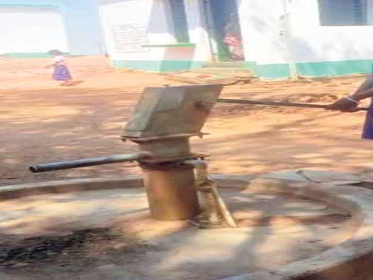 Water crisis deepens due to deterioration of chapakal in Umvi Lakhanpur ...
