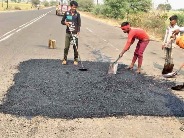 Road repair started, MP wrote letter to cancel FIR | ईसागढ़ जाने वाले मार्ग का मामला: सड़क की ...