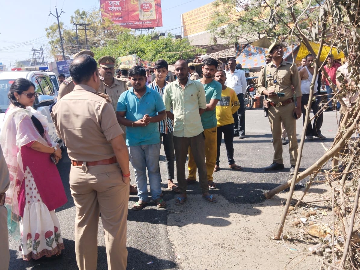 DM-SP inspected Holika burning site, said- celebrate Holi festival in a ...