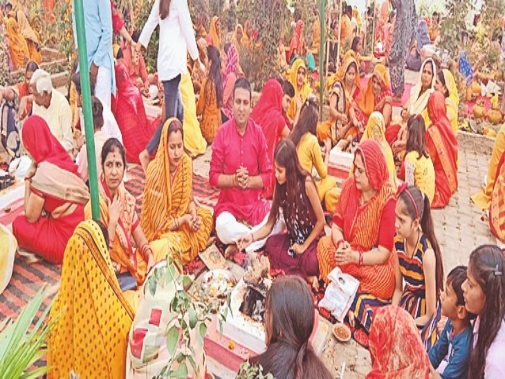 Man becomes a great man by doing satsang and service: Yogiraj | महायज्ञ ...