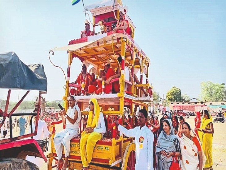 On the last day, a huge procession was taken out by sitting on five ...