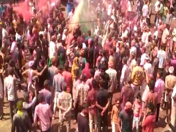 The people of Gujjar community have been playing this Holi since Nawabi ...