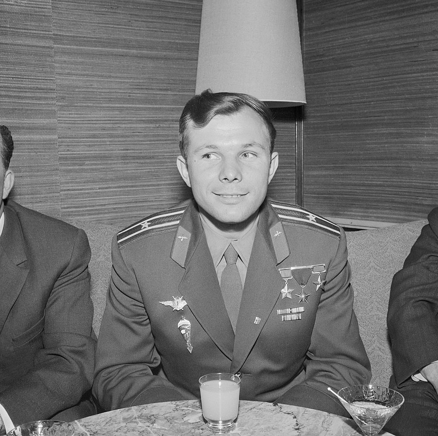 Soviet Pilot Yuri Gagarin's Spaceflight History Explained | Spacecraft ...