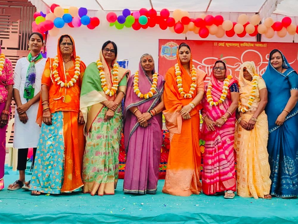 Unique event on Women's Day in Marwar Mundwa city, honoring the women ...