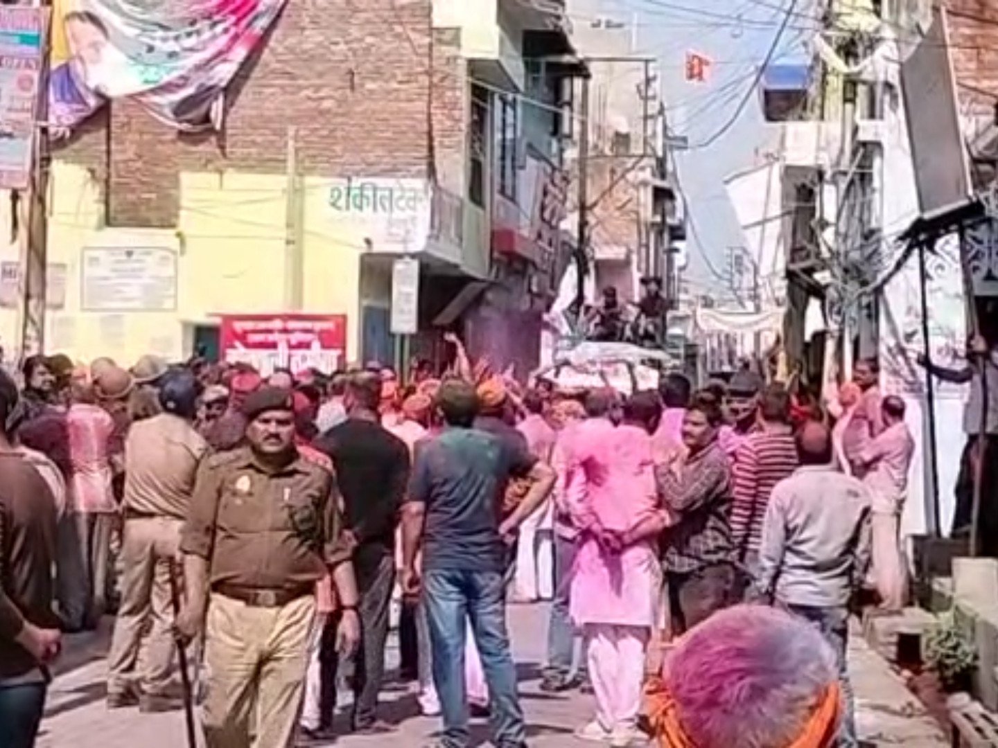 Colorful procession taken out with enthusiasm, police force deployed ...