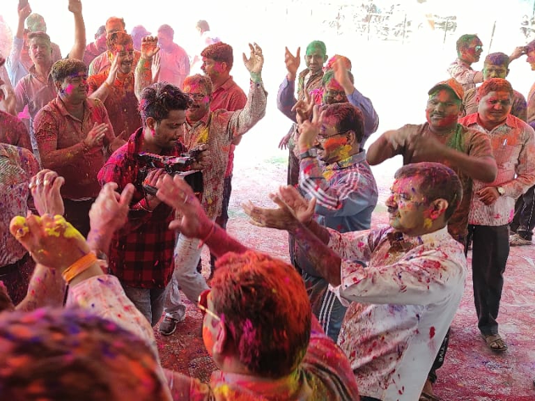 Fiercely blown colors, top officials including Collector and SP ...