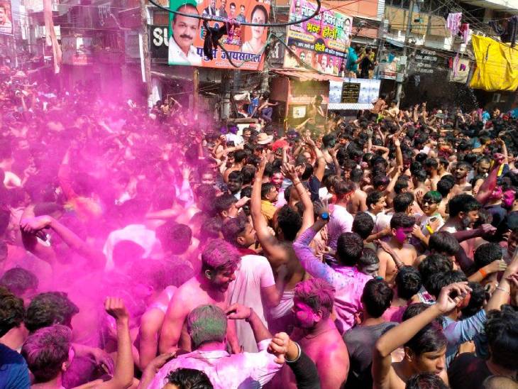 Prayagraj ki holi updates : See Holi of Prayagraj in 25 pictures, Holi ...