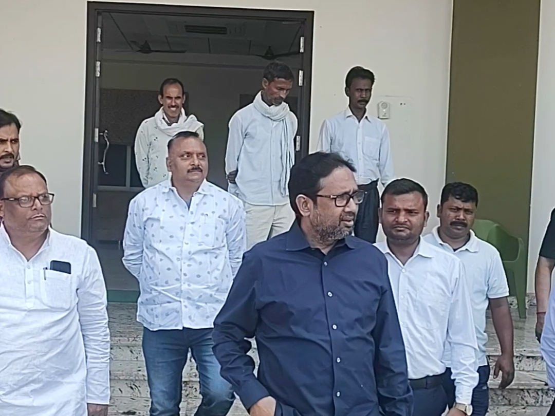 BSP MLA spoke in Ballia, said- Court was forced to intervene | अफसरों ...