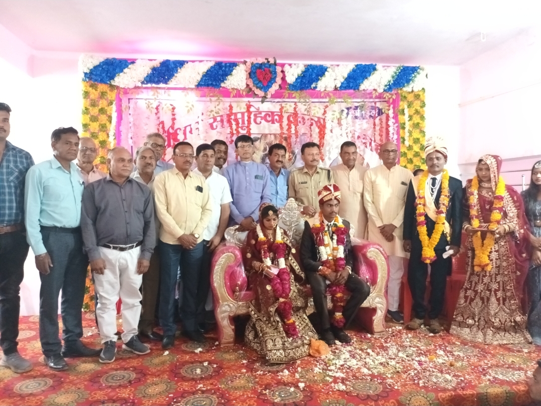 All religion mass marriage has been organized for 12 years | रामपुर में ...