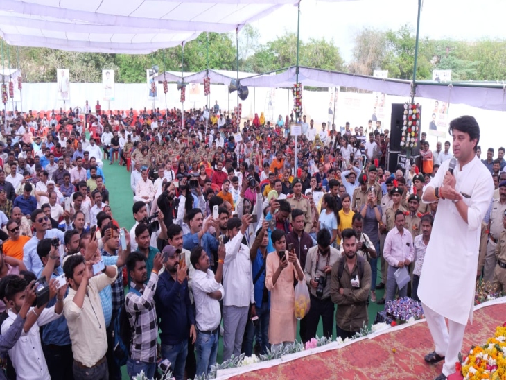 Bhagwat Sahay will be involved in the annual function of the college ...