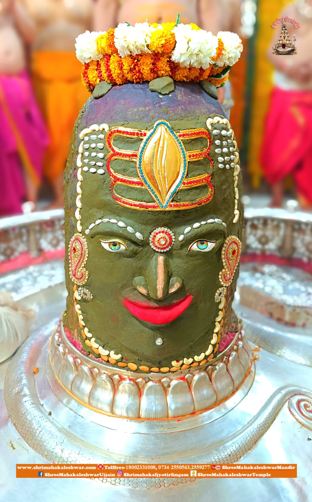Lord Mahakal appeared in the form of a king wearing Tripund and ...