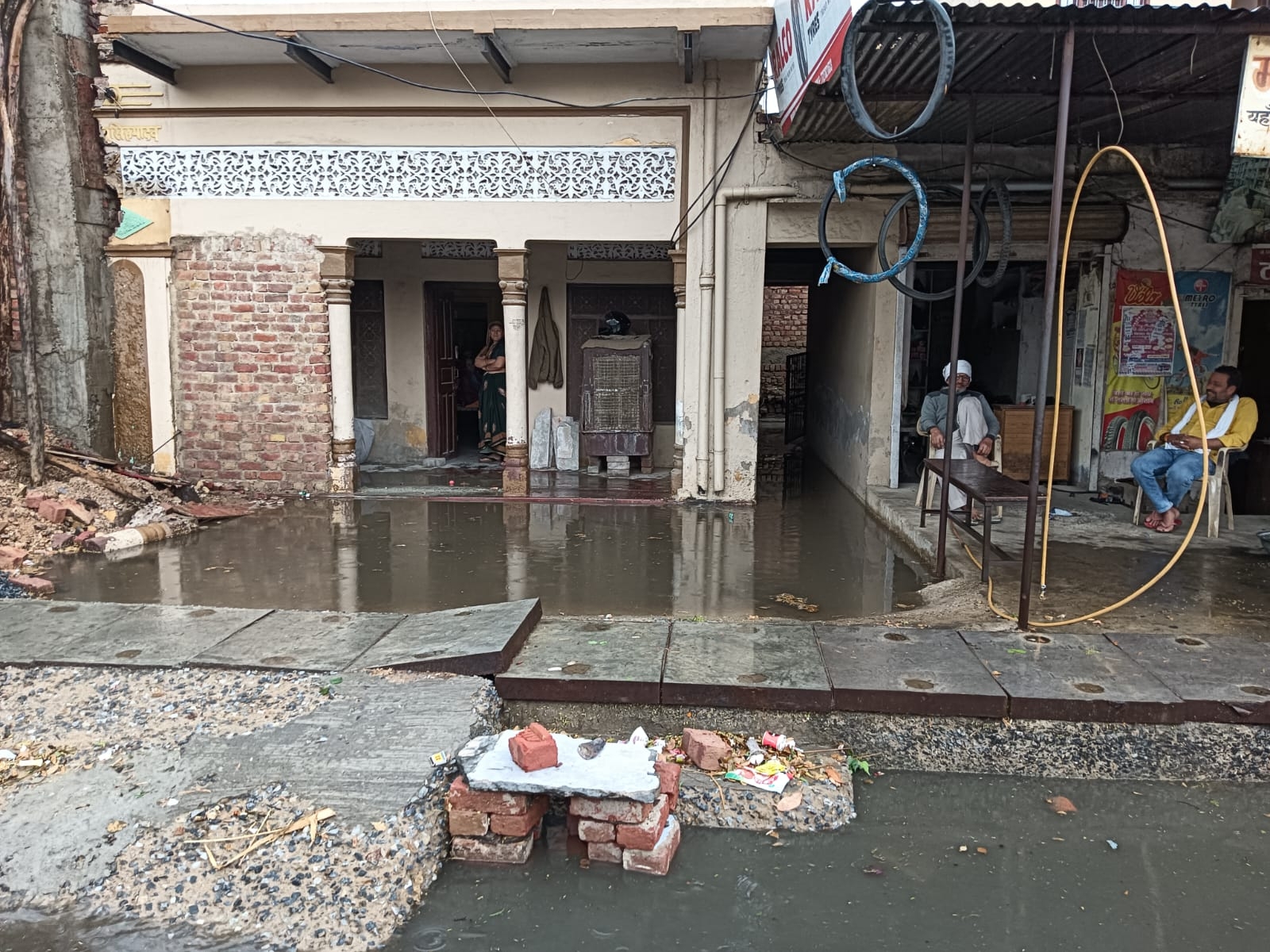 Farms and roads were submerged, farmers demanded compensation for loss ...