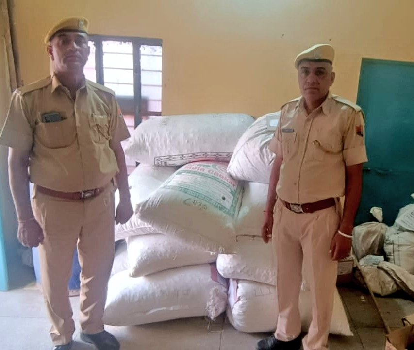 151 kg poppy husk worth Rs 6 lakh was recovered, hidden in Dhani's ...