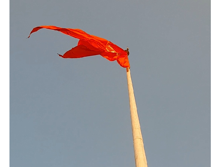 121 feet flag hoisted at Gauri Ghat of Maa Narmada during Chaitra Hindu ...