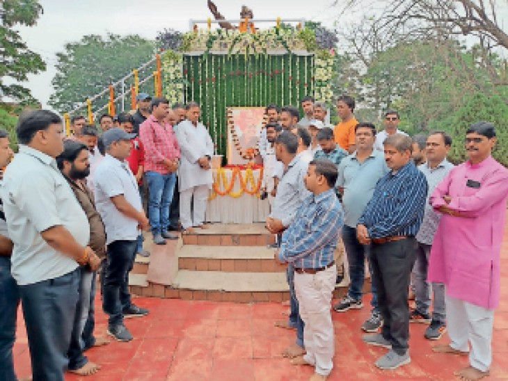 Former Deputy Mayor Neeraj Singh remembered on his death anniversary ...