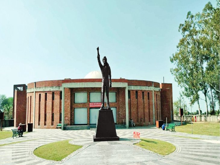 Heritage wall ready in Naughraan, the birthplace of Shaheed Sukhdev ...