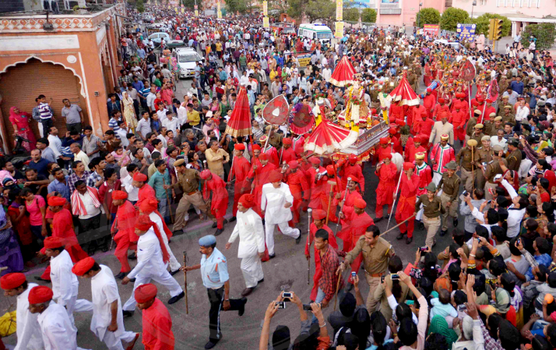 The glory of Gangaur was seen in Rajasthan, 700 women worshiped ...