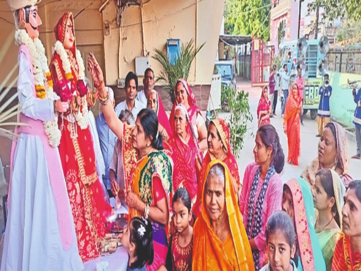 Gangaur's ride taken out with royal lavajame, the girls worshiped ...