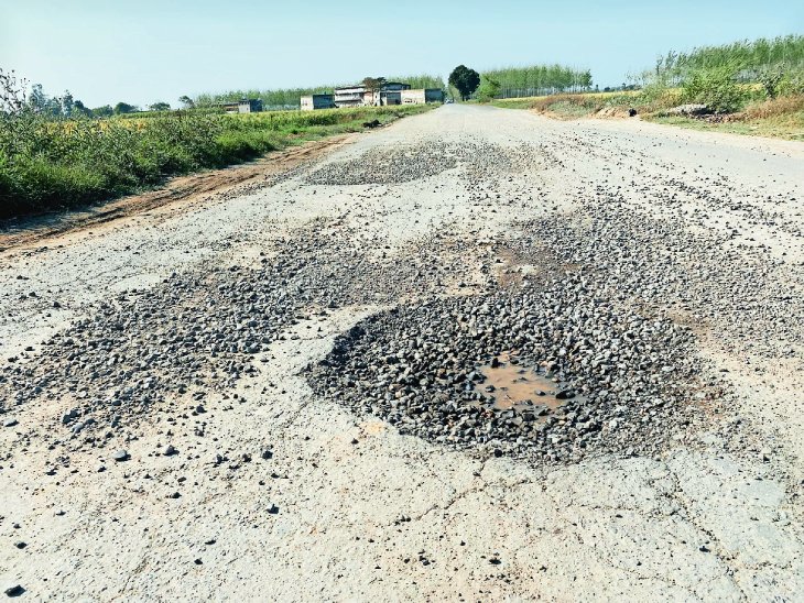 The appearance of roads deteriorated due to rain, demand for repair ...