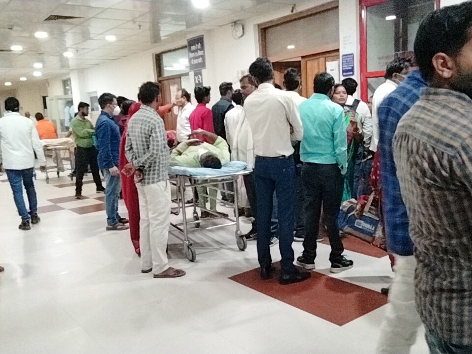 The condition of two is critical, BHU's trauma center refer, doctor's ...