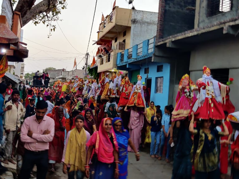 The Muslim family stopped the chariot of Gangaur Mata; Worship done ...