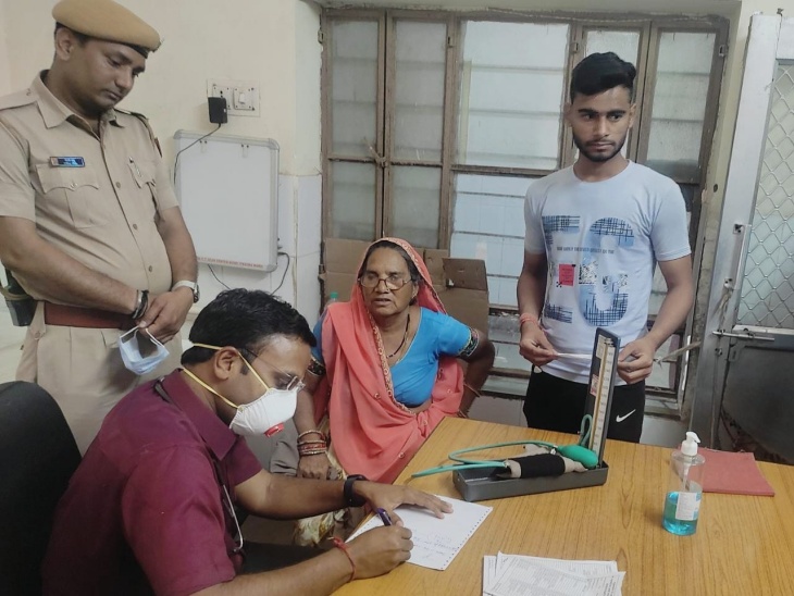 Examined patients in trauma ward of district hospital, Chief Minister ...
