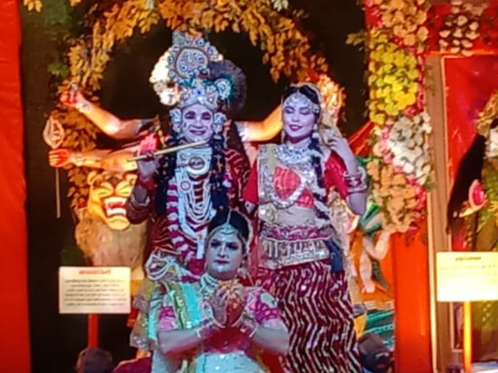 The audience was enthralled by the spectacular performance, the program ...