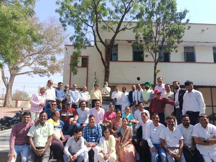 College started in Darbar School, Rathore was the only student in the class