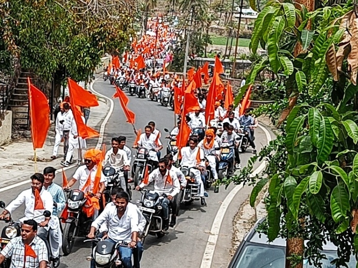 Youth came out on bikes, chanting Jai Shri Ram | माउंट आबू में रामनवमी ...