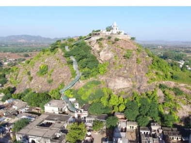 Mata's temple is inside 7 doors by climbing 282 stairs and height of ...