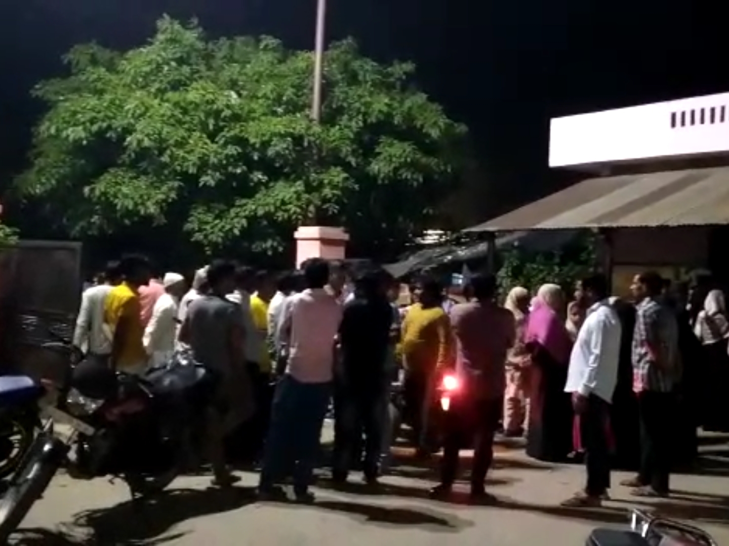 Two including advocate died, Surendra Nath used to practice in Shahabad ...