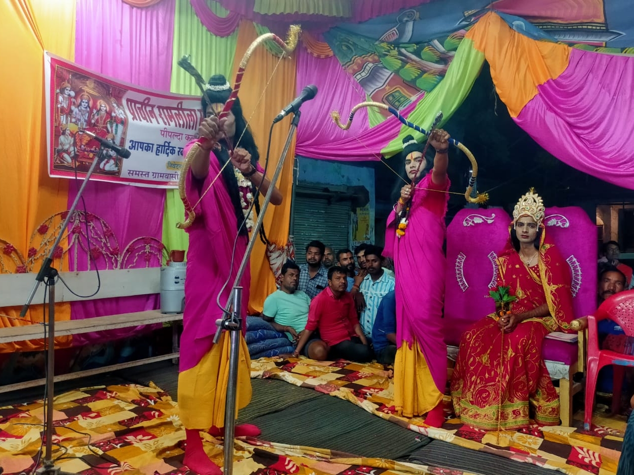 Shurpanakha-Laxman dialogue and Sita Haran staged, 35 feet effigy of ...