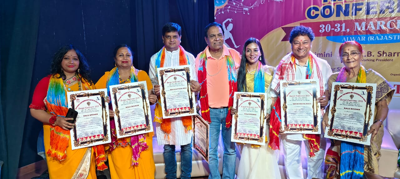 Hada, who has been active in Rajasthan Theater for the last 30 years ...