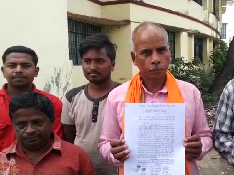 The victims complained in the Sampoorna Samadhan Divas, said - abusing ...