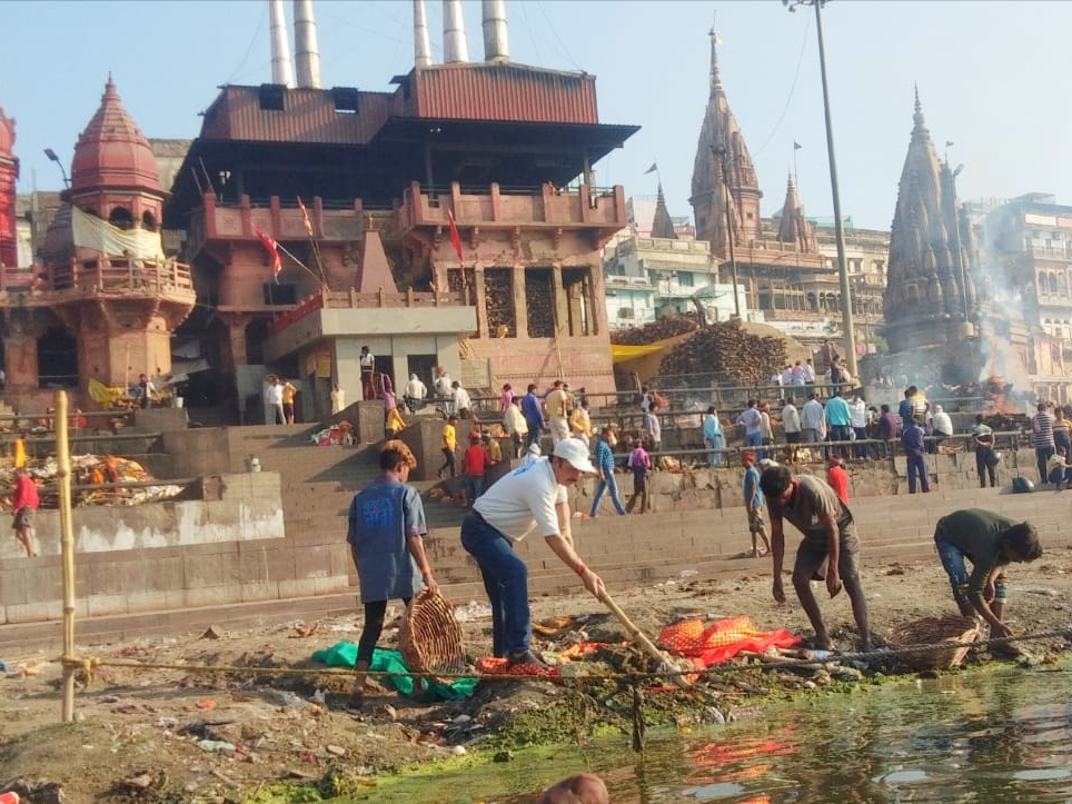 Appeal not to spread dirt and debris in Ganga, seen while cleaning ...