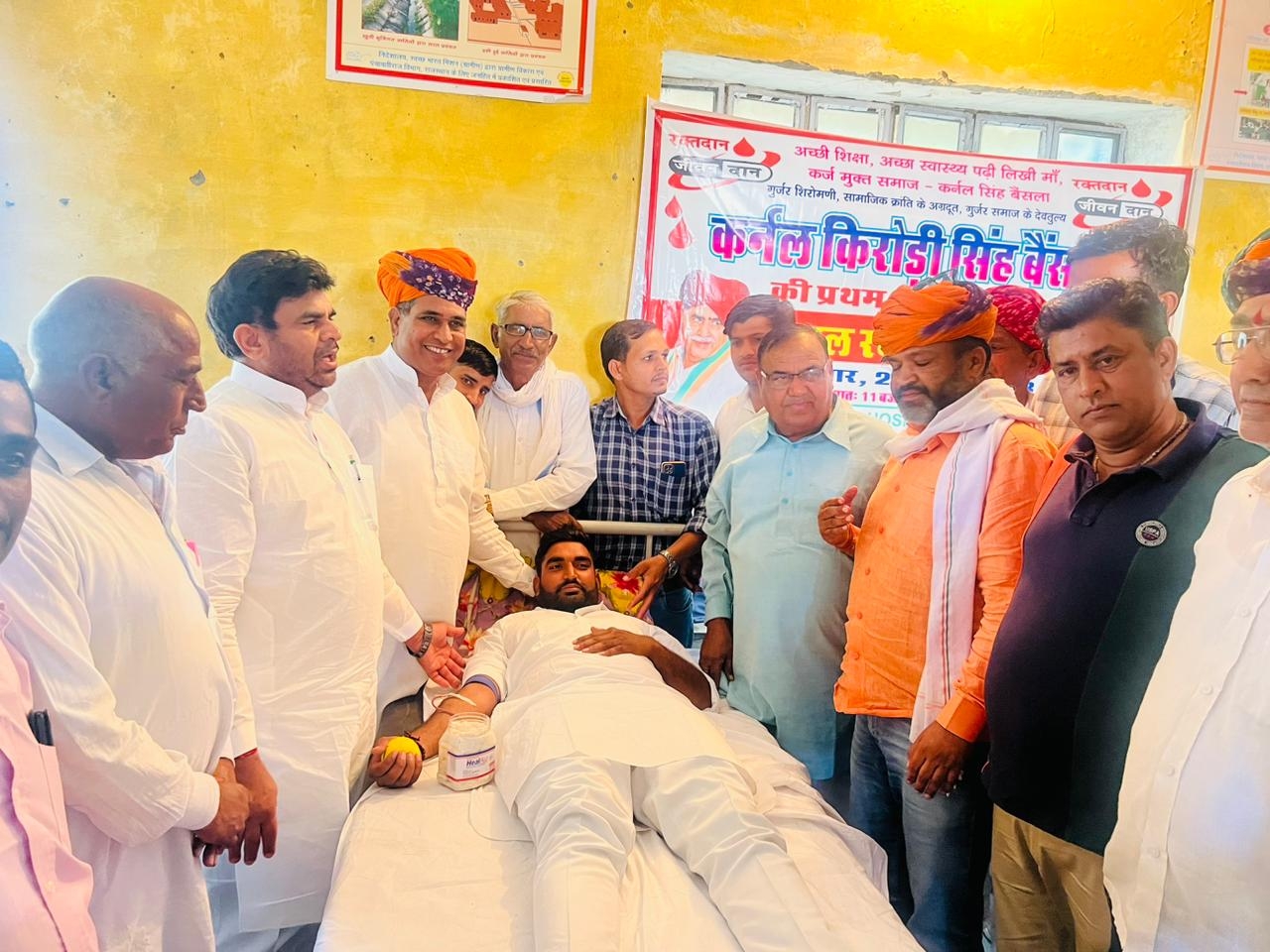 433 people donated blood on the first death anniversary of Colonel ...