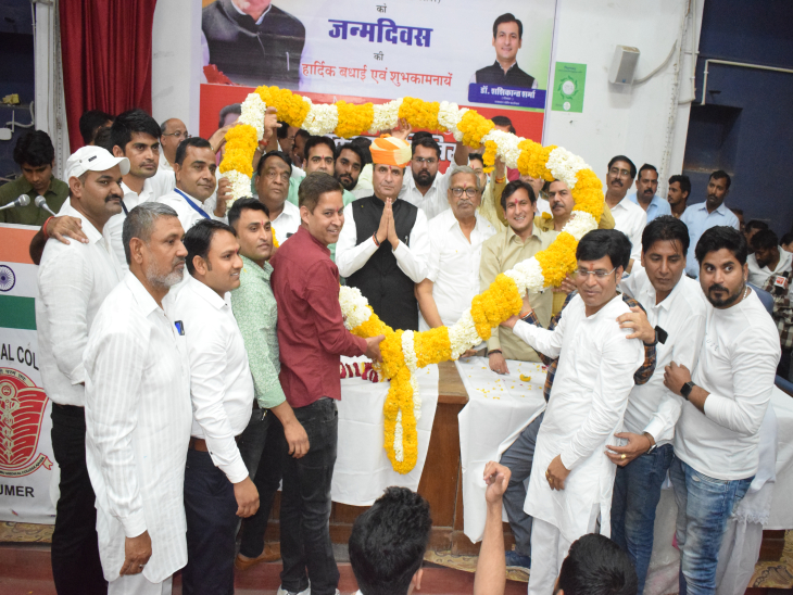 Dharmendra Rathore's birthday celebrated under the joint aegis of ...