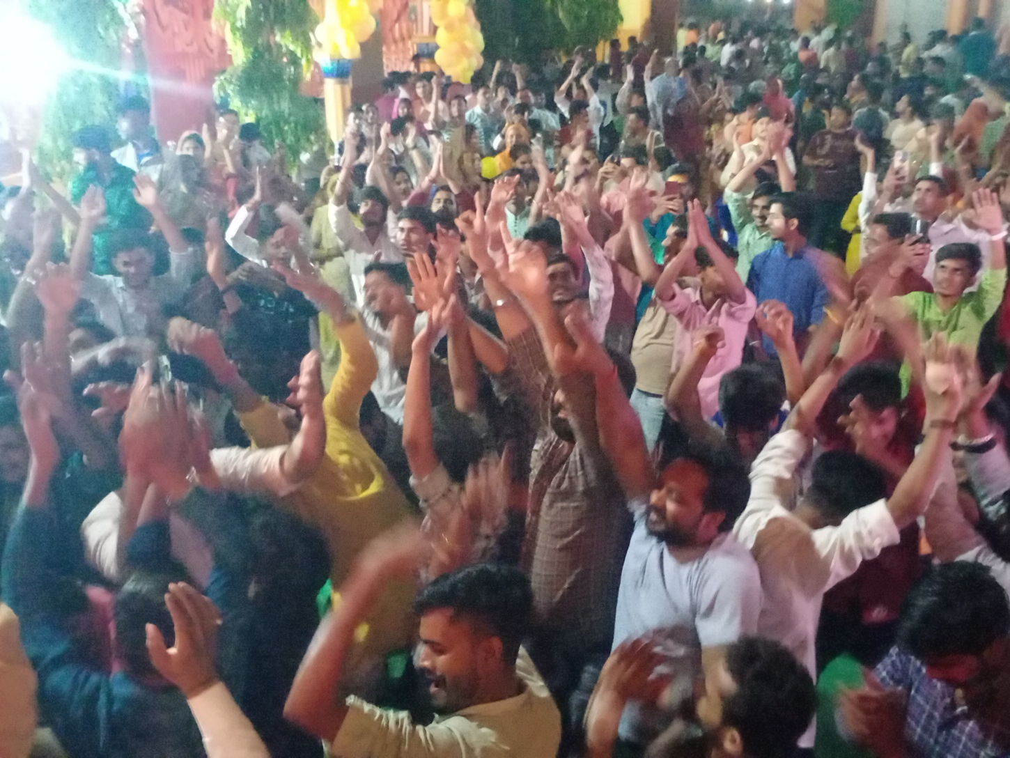 Devotees thronged for darshan in the temples, danced in the bhajan ...