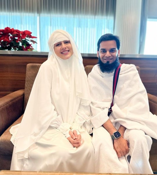 Big Boss 6 Fame Sana Khan Mufti Anas Saeed Love Story | Bollywood News ...