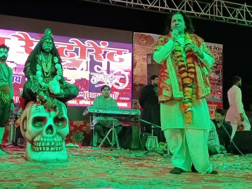 Delhi's famous bhajan singer Prem Mehra tied the knot, the event continued till late night ...