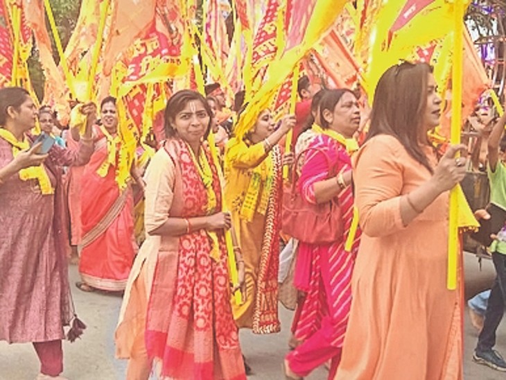 Grand Bhandara in temples, devotees offered mark in mountain temple ...