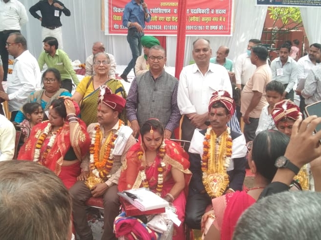 People participated in 'Ghar Basao-Punya Kamao Kanyadan Yojana', 5 ...
