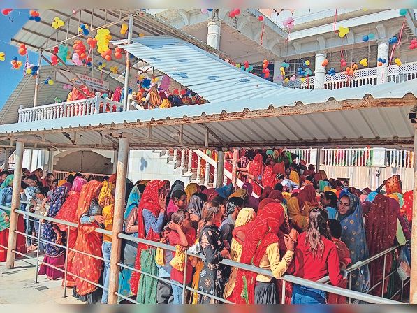 Crowd of devotees gathered in Chauth Mata temple on Vaishakh Chauth ...