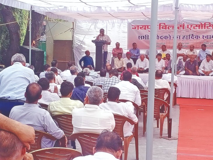 PWD contractors on strike, work on 15 roads and two bridges worth Rs 30 ...