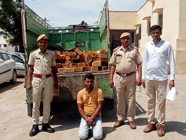 Accused driver arrested, Sabla police took action during patrol | अवैध ...