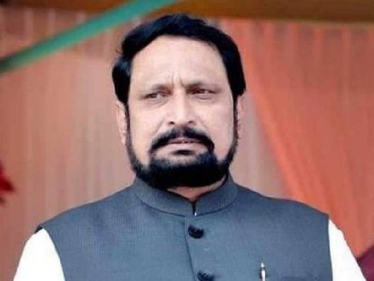 Karnataka BJP Candidate Ticket; Laxman Savadi Resigns From Party ...