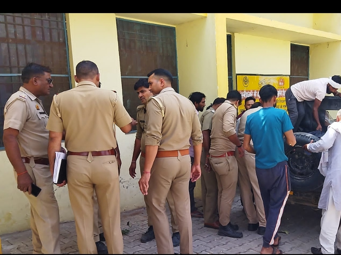 All three died during treatment in the accident, the police seized the ...