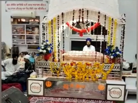 Ragi Jatha from Punjab performed Shabad Kirtan in Gurudwara, grand ...