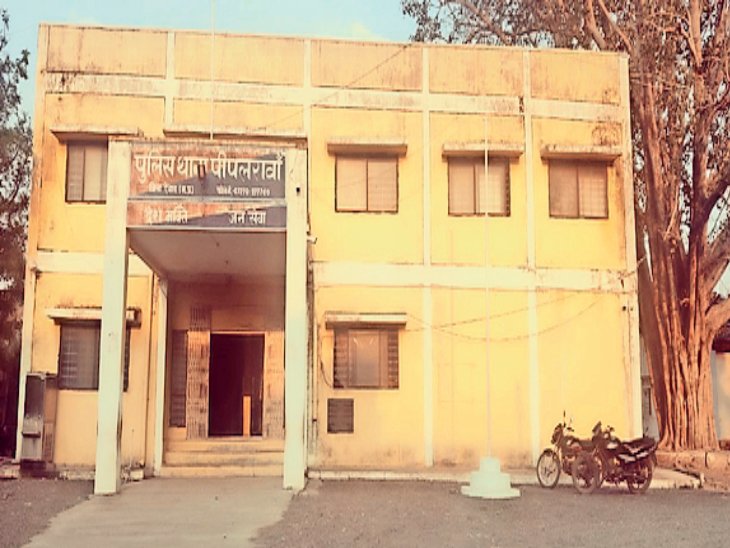 पीपलरावां थाने की चौबाराधीरा व बालोन पुलिस चौकी पर बल की कमी, आरक्षक और ...